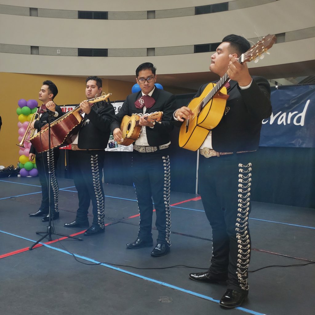 Boulevard Mall Las Vegas | 1st Mall in Las Vegas | El Mercado